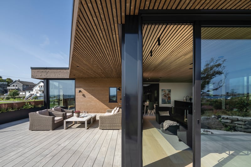 Skreddersydd løsning ned til minste detalj: bolig ved Skudenesfjorden